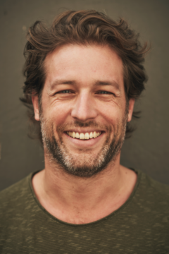 Julian Looman - Henneman Agency